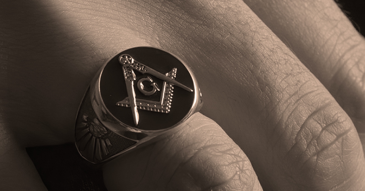 The Symbolic Story Behind The Masonic Apron