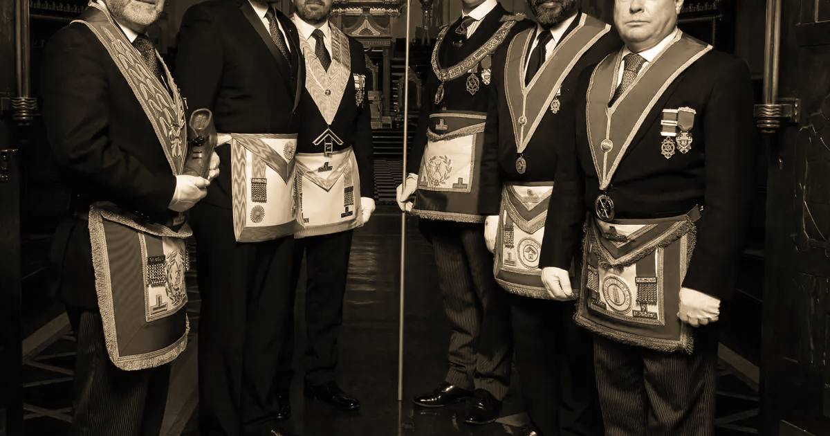 The Symbolic Story Behind The Masonic Apron